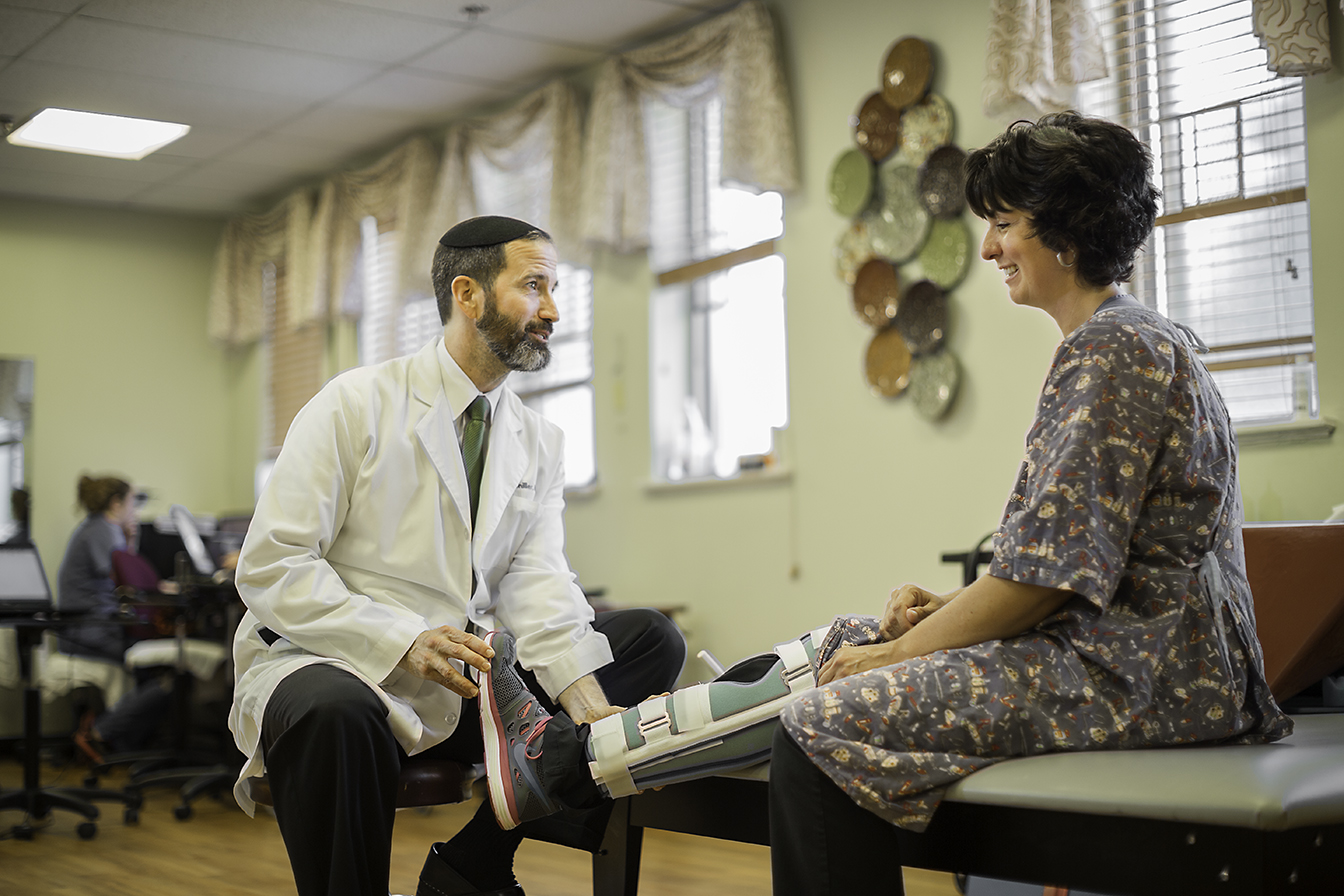 sitting pat knee - Dr. Andrew David Shiller - Take charge of your healing